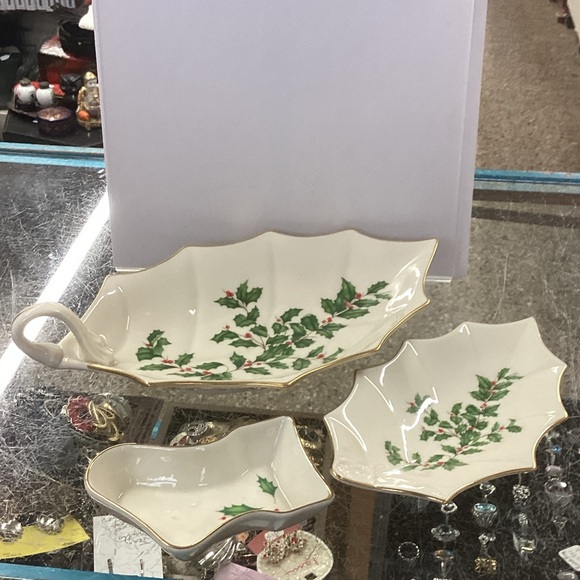 Lenox | Accents | Lenox Holly Leaf Dish Set With Gold Trim | Poshmark